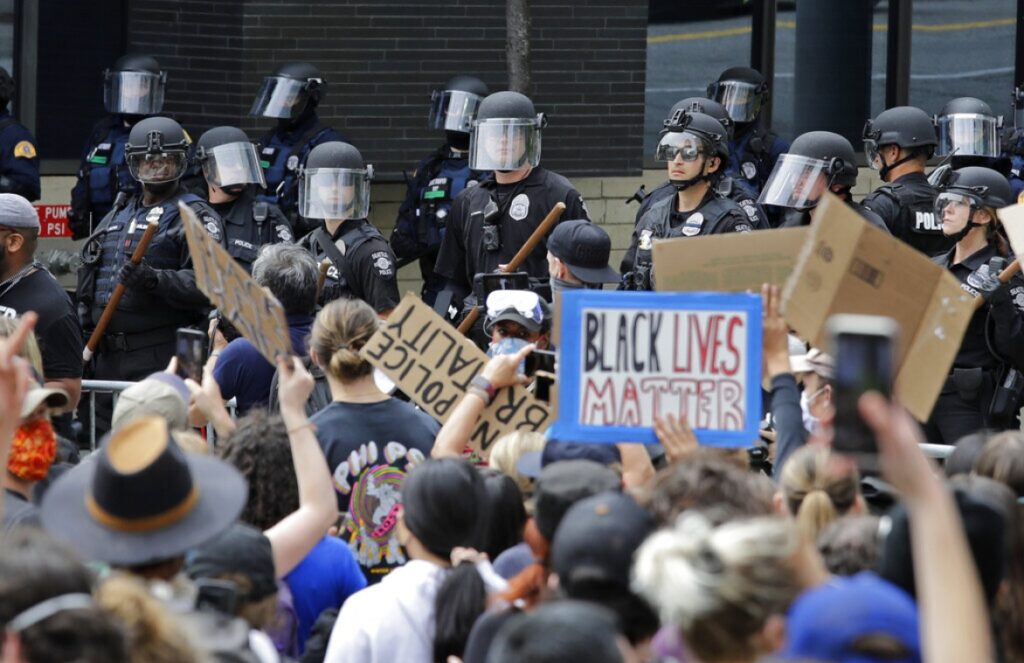 Seattle police subpoena photos, video of protests from news media | The ...